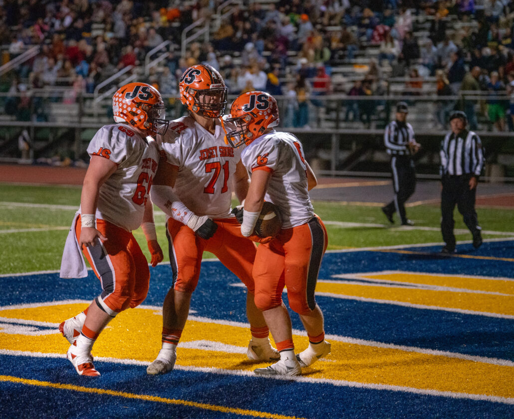 Dathan Tyson catches 16 passes as Shore defeats Montoursville at ...